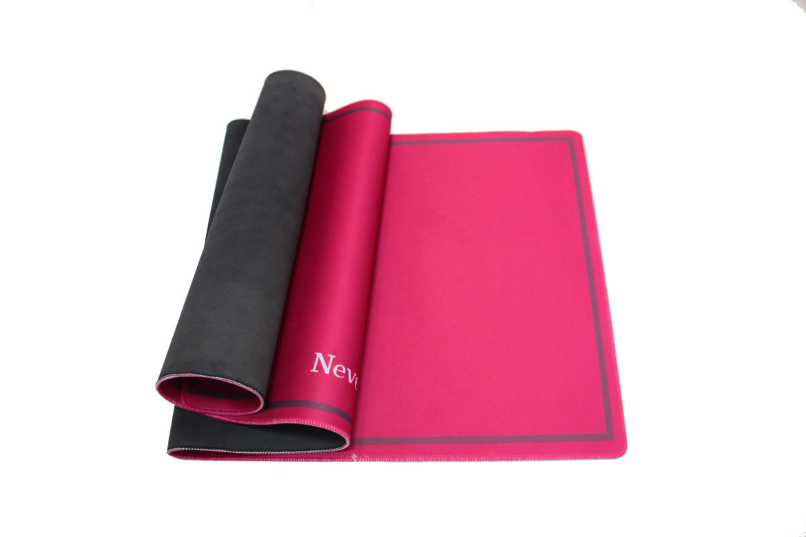 Modern Smooth Red Hotel Bed Runner - FDT Rubber